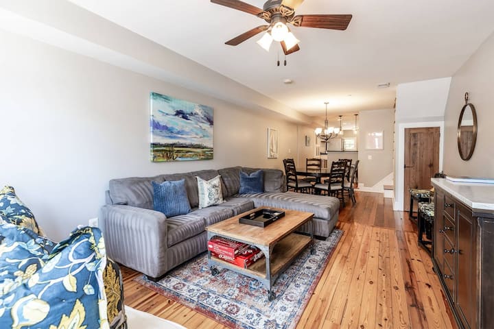 Private Patio At Charming Hanover House Across From Usna Gate 3 - Pasadena, MD