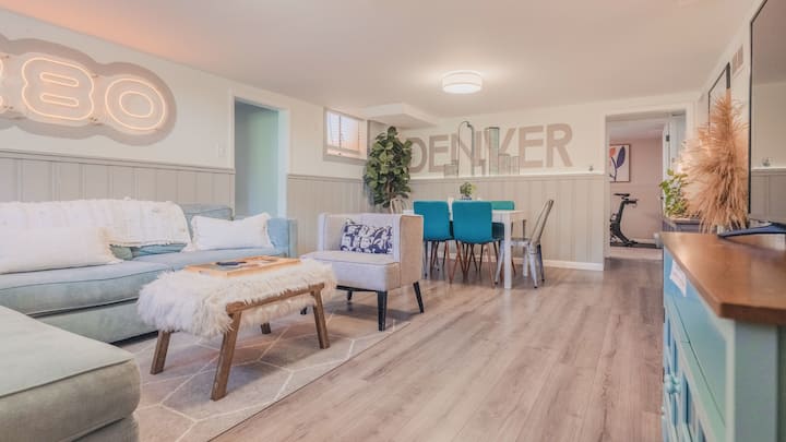 Sloans Lake!  Walk To Eateries/bars! Free Parking! - Denver, CO