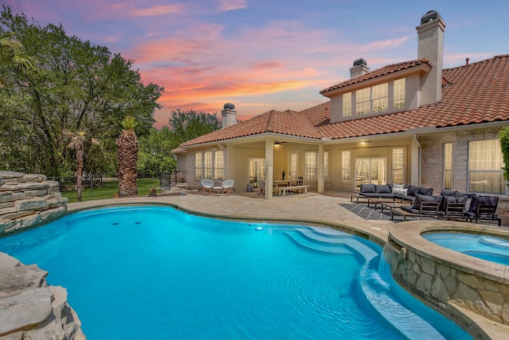 Sleeps 19 | Pool, Game Room | Lake Travis Estate - Austin, TX