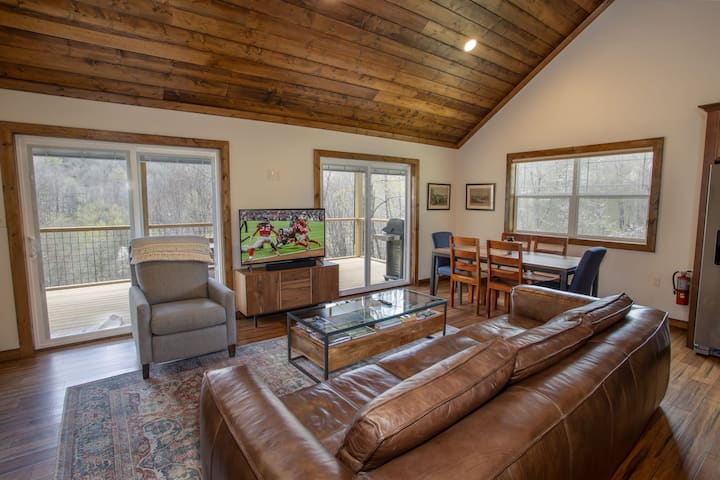 Pristine Cabin In Heart Of Boone - Boone, NC