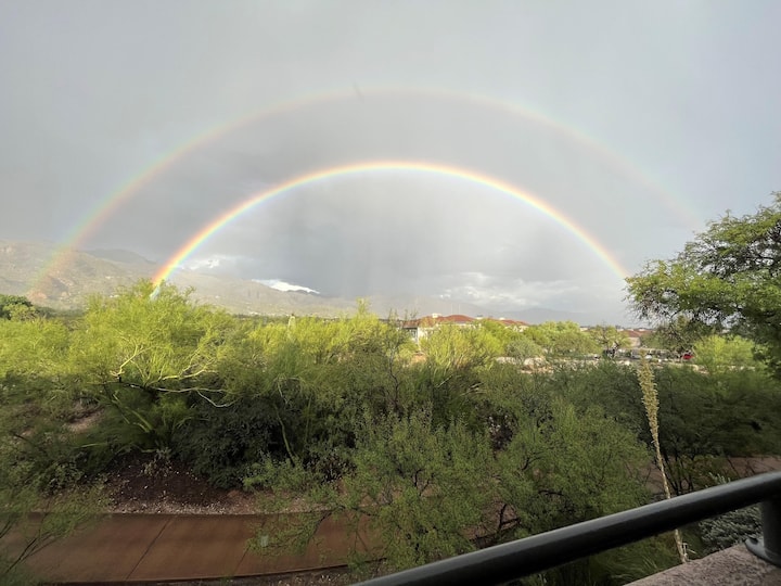 Vistas A La Montaña Encantador Con Un Ambiente Luminoso Y Fresco! - Tucson, AZ
