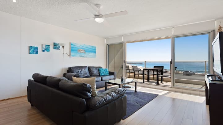 Oceanic 2 - On Main Beach! - Tuncurry