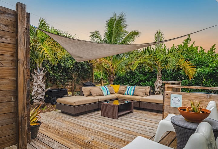 Family-friendly 2br Villa In Downtown Cocoa Beach - Cocoa Beach, FL