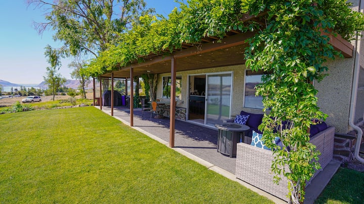 Vantage Villa 270 @ High-bank Waterfront View - Ginkgo Petrified Forest State Park, Vantage