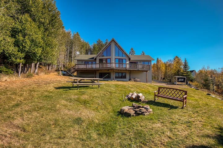 Eagles Rest - Stunning Mountain And Lake Views! - Rangeley, ME