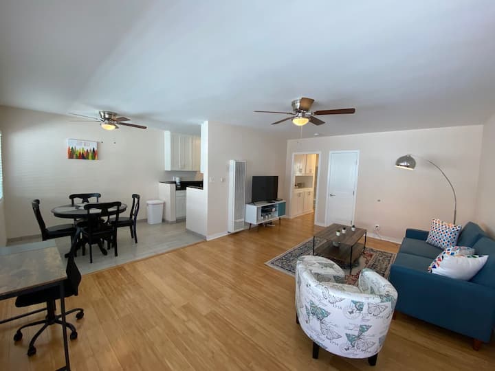Westside Turnkey 2 Bd Apt #6 - El Segundo, CA