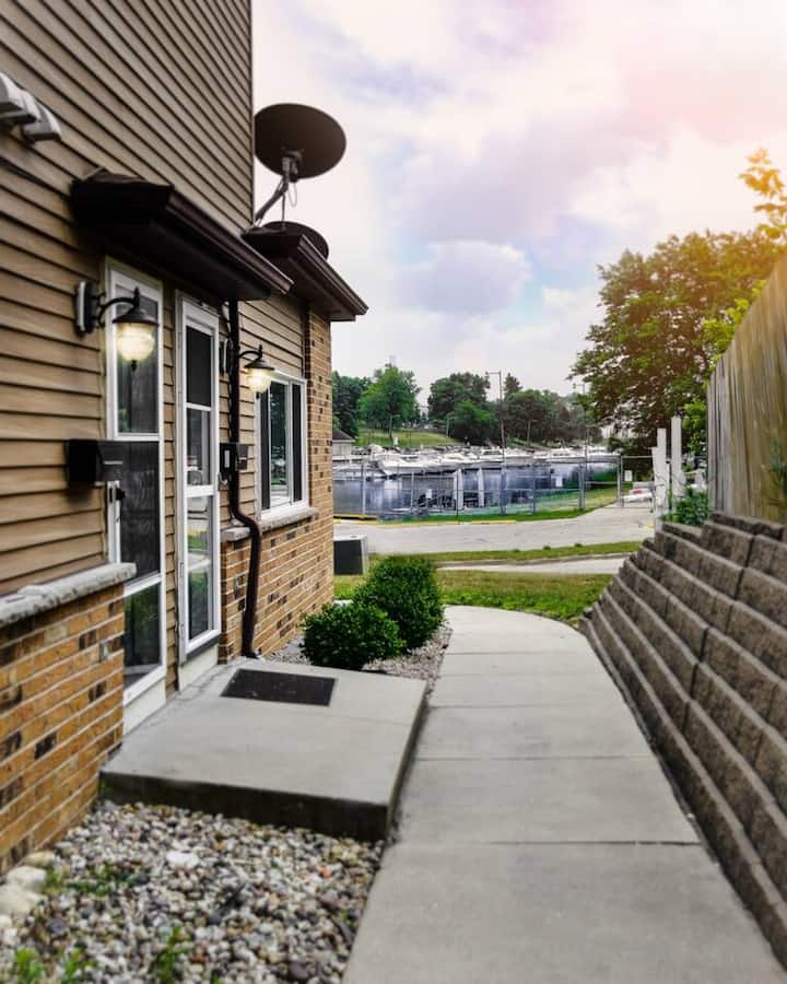 Lake Michigan Welcome Kenosha Wisconsin - Kenosha, WI