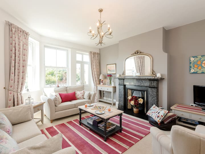 Moonbeam House - Lymington