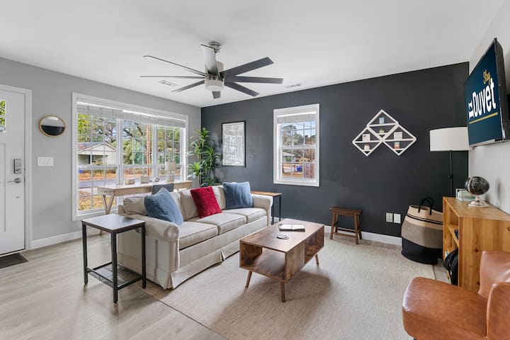 Park Circle Paradise | Your Dynamic Retreat - Charleston, SC