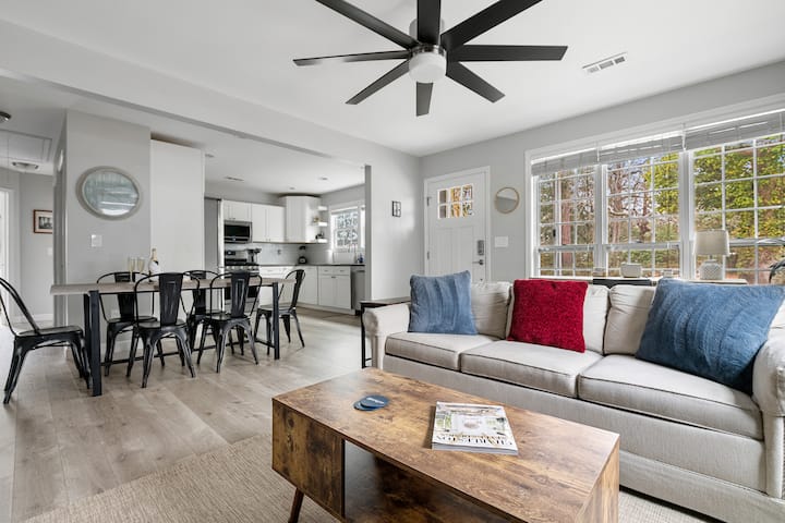 Your Dynamic Retreat | Park Circle Paradise - Charleston, SC