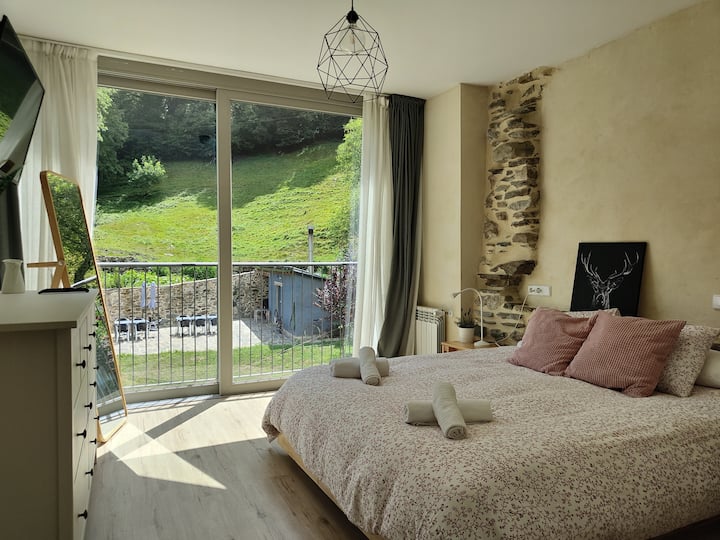 Chimenea Y Encanto Para Tu Escapada Al Val D'aran - Les