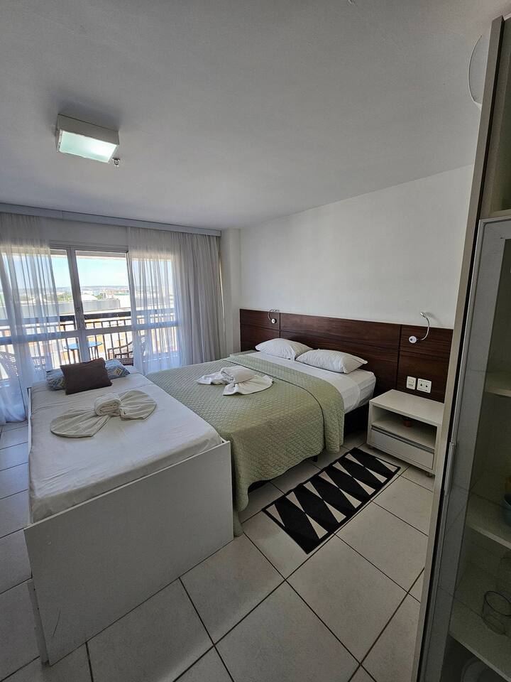 V909 Flat Bem Espaçoso Com Varanda Vista Esplanada - Brasilia