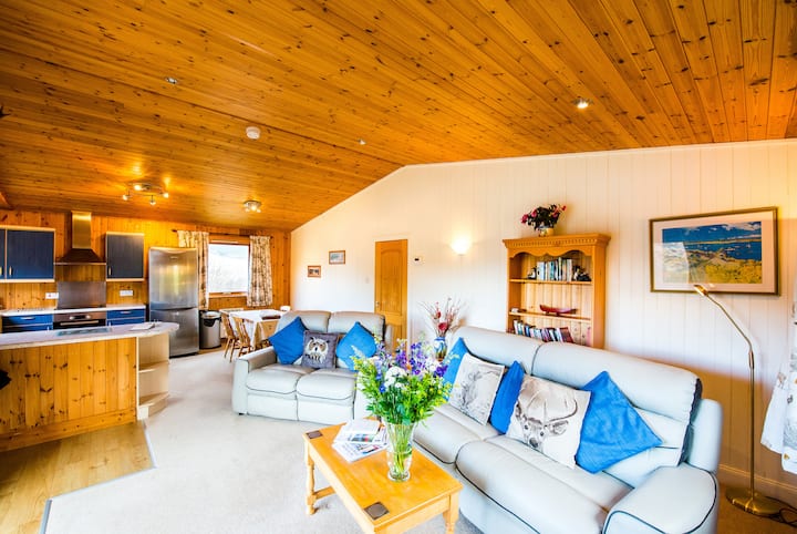 Raven Lodge With Beautiful Views Of Loch Dochart - Loch Lomond, United Kingdom