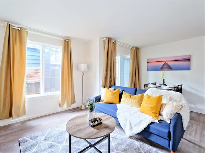 Casa Blanca 1- Private/modern/parking/walk 2 Shops - Shoreline, WA