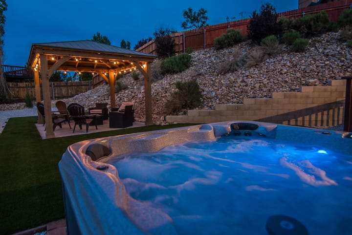 Central Ac! Maple Ridge Getaway In Big Bear - Big Bear, CA