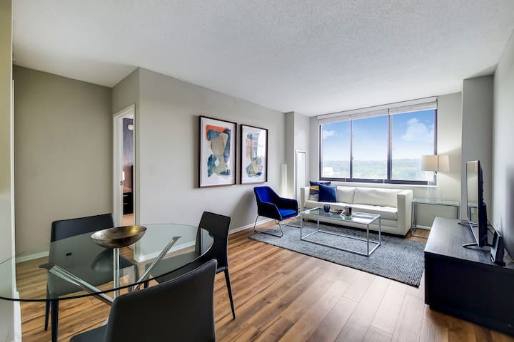 White Plains One Bedroom With Generous Amenities - White Plains, NY