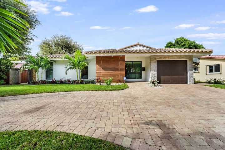 1561 Great Location In Pompano | By Brampton Park - Fort Lauderdale, FL