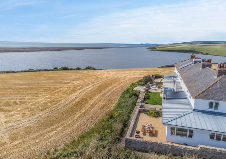 Coastguards Cottage - Dorchester