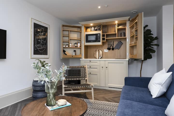 Central Edinburgh Studio - Wifi & Free Street - Edinburgh, UK