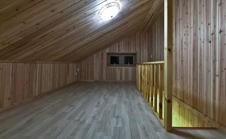 편백나무로 지어진 편안한 휴식처 같은 곳의 복층C 302호 - Incheon