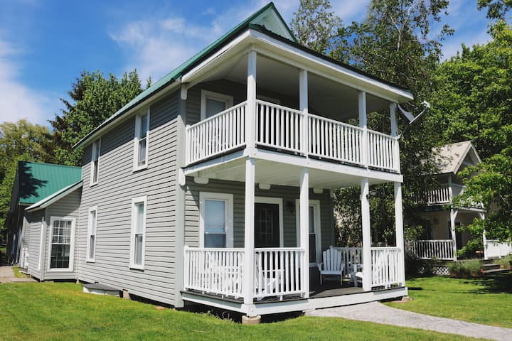 Lakefront Cottage Chautauqua Lake - Chautauqua Lake, NY