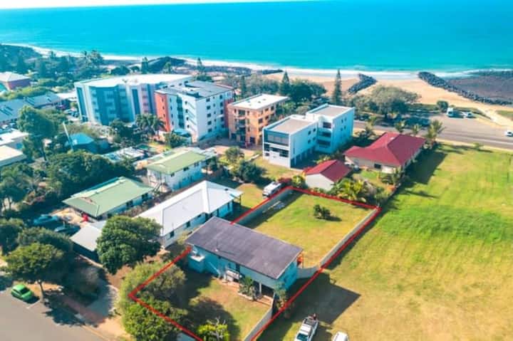 See The Sea At See St Place By The Beach - Bargara