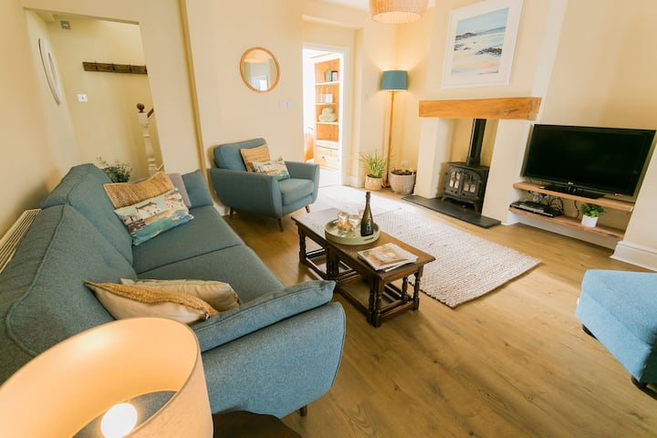 Ty Medi -  A Town That Sleeps 6 Guests  In 4 Bedrooms - Bangor