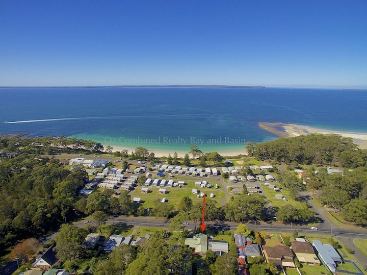 Burrill's Cedar Cottage - Walking Distance To Water - Huskisson
