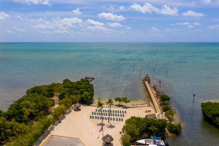 Keys Resort Condo W Marina, Pool, Bar & Beach View - Florida Keys