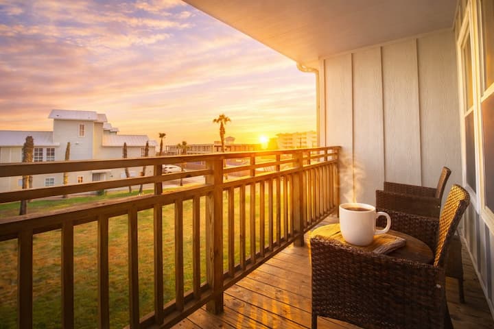 Sunrise Villas 208- Pool & Boardwalk To The Beach - Port Aransas, TX