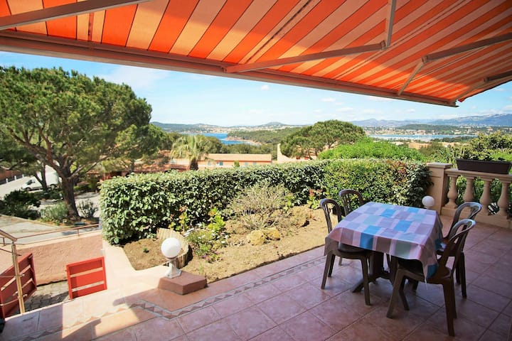 3 Bedrooms Appartement, Swimming Pool, See View - Toulon
