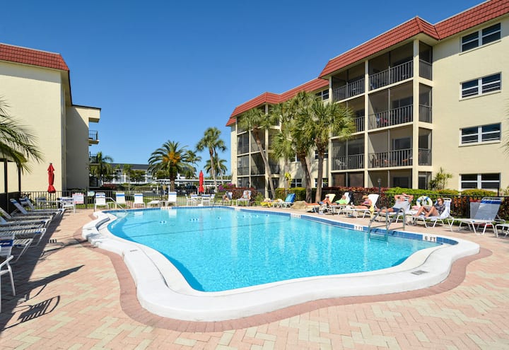 Steps Away From Siesta Key Beach Condo #208 - Siesta Key, FL