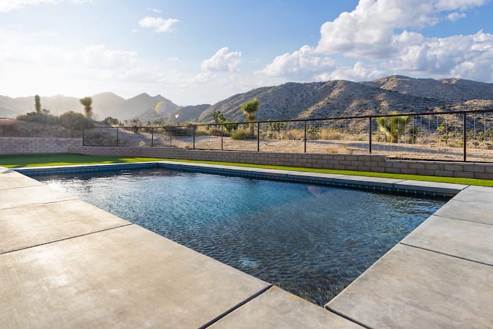 Wine Lover's Retreat: Heated Pool, Spa, Outdoors - Yucca Valley, CA