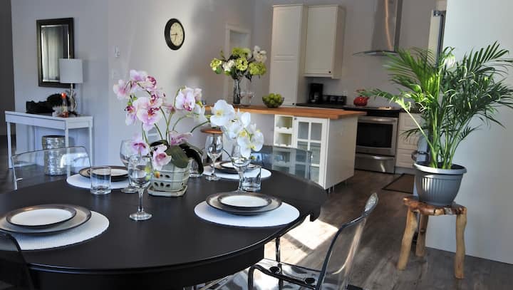 Fully Furnished Premium 3bed 3bath Apartment With Laundry - Prince Rupert