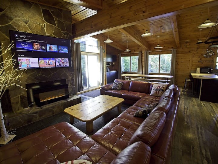 Gatesidechalets 6-bed Retreat /Hot Tub, By Viilage - Thornbury