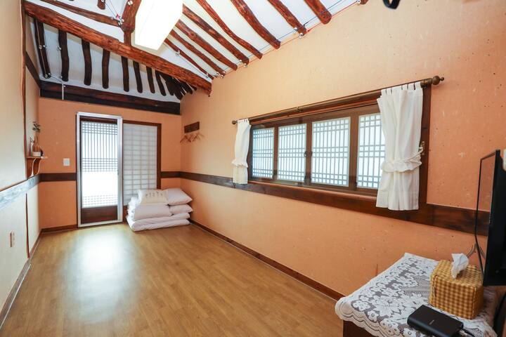 #한옥마을 #경기전 #벽화마을 #향교 별잠포근한2인실 - Jeonju-si