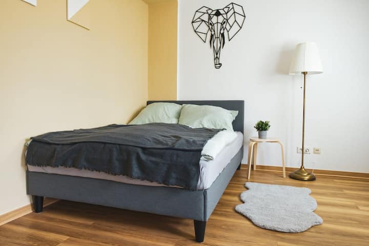 Fullhouse | Halle | T28 Elephant Apt. - Halle (Saale)