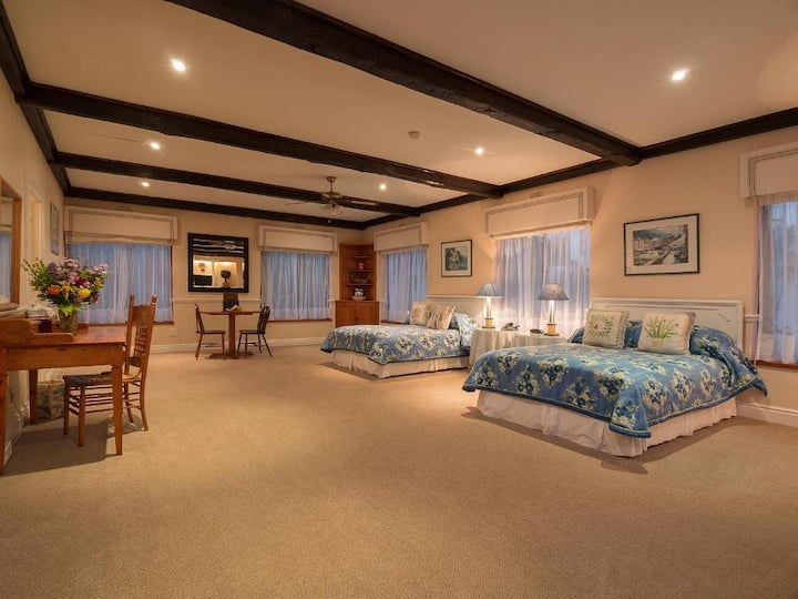 St James Of Knysna - Courtyard Facing Suite - Knysna