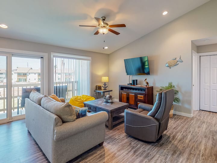 Ah-b204 2nd Floor , Shared Pool, Hot Tub - Port Aransas, TX