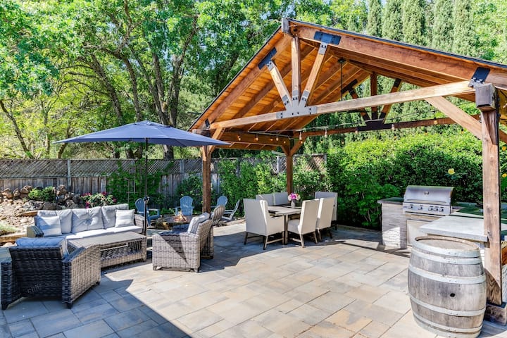 Wine Country Harvest Vacation Home - Napa Valley, CA