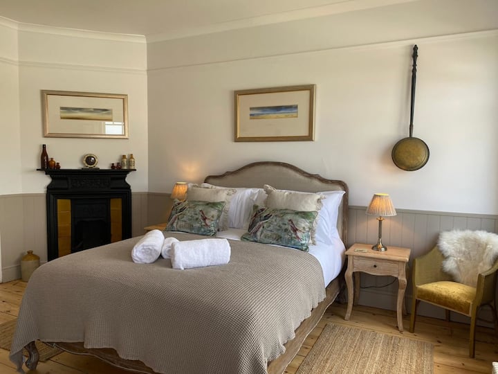 Room 4 | Superior King - Blakeney