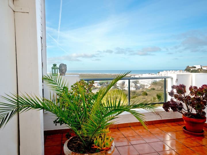 Belle Maison Avec Vue Imprenable, Piscine Commune. - El Palmar de Vejer