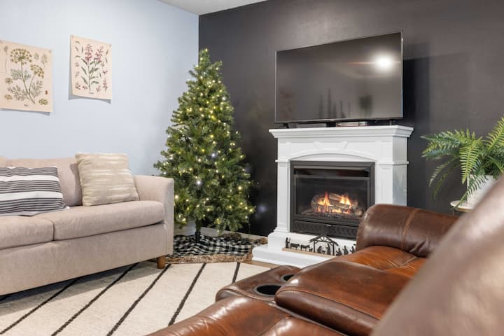 Cozy Winter Getaway In Jasper With Hot Tub! - Jasper, AR