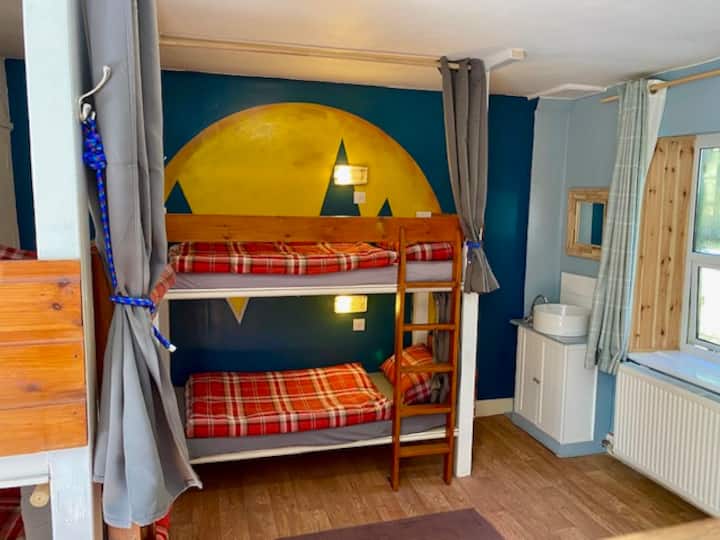 The Vagabond Bunkhouse & Bar - Betws-y-Coed