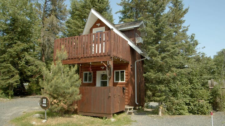 Site 18 Rancher Glamping Bunkie-small Urban Farm - Kenora