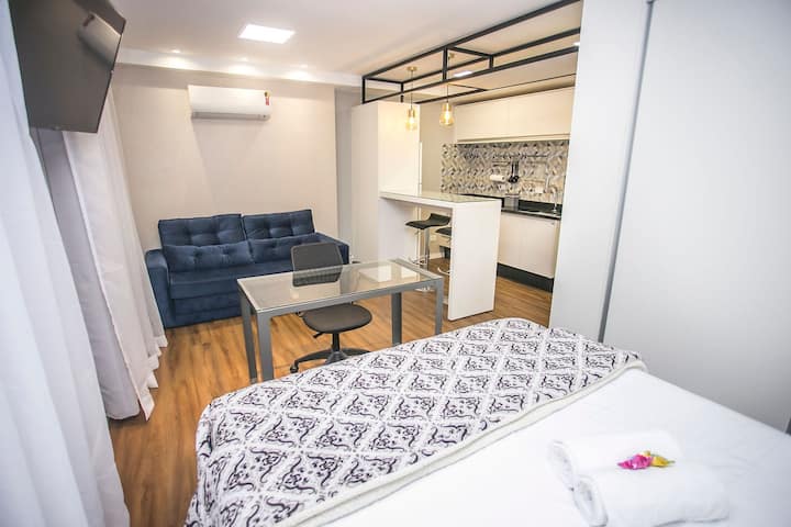 Studio Com 1 Cama De Casal E 1 Sofa Cama - All1619 - 古里提巴