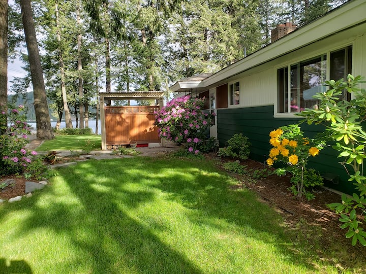 Granite Point Resort - Manager's House - Loon Lake, WA