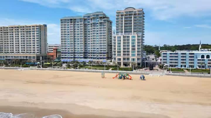 2 Bedroom Ocean Front, Ocean Beach Club Resort - Virginia Beach, VA