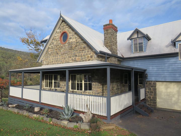 Bluestones - Views Of Mt Buller - Merrijig