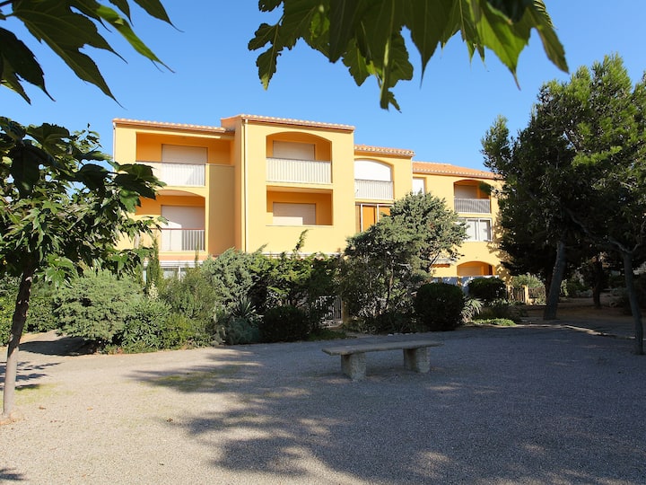 Les Genêts By Interhome - Saint-Pierre-la-Mer